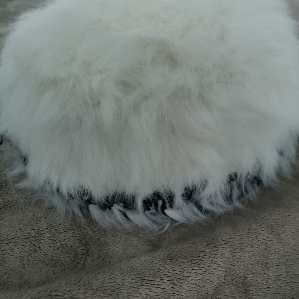 Beautiful Vintage Brandt New York Fox Fur Hat - Gem